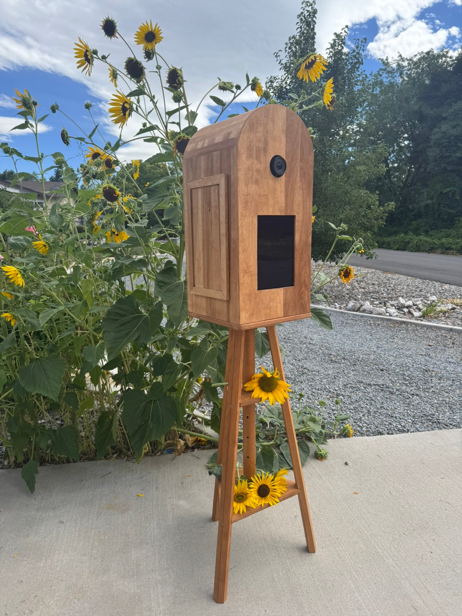Modern Open Air Photo Booth